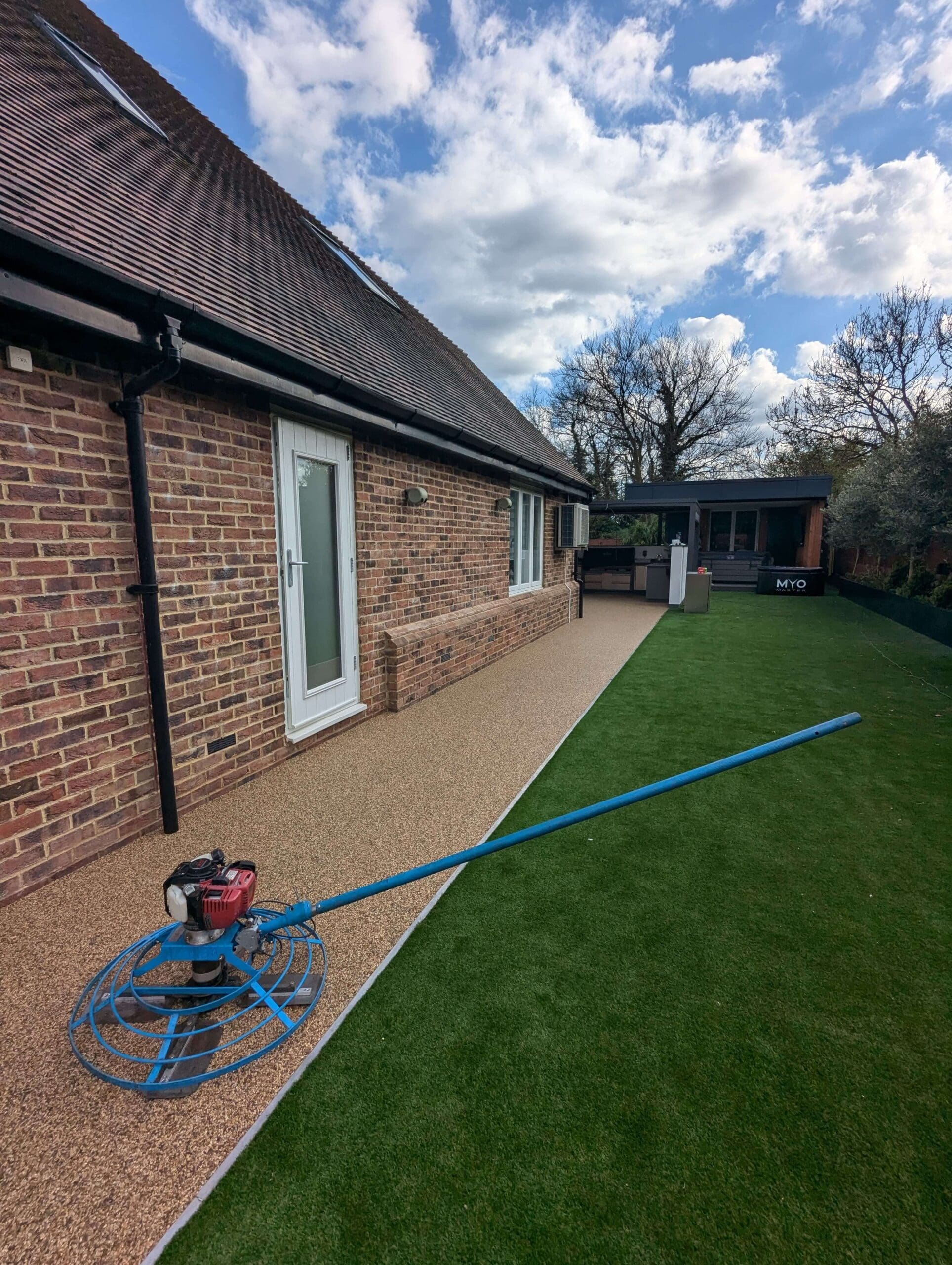 Resin pathways | Resin bound stone | Flex Flooring
